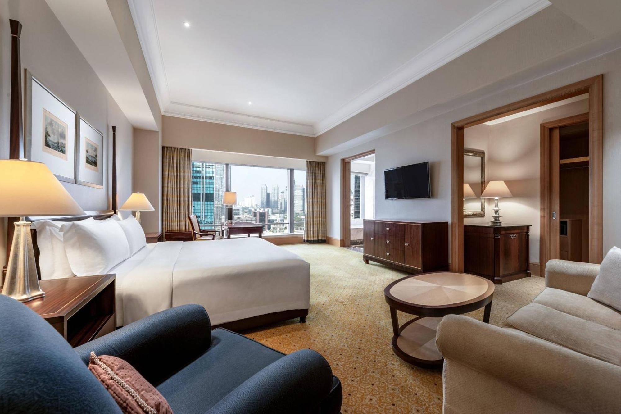 THE RITZ-CARLTON JAKARTA, MEGA KUNINGAN HOTEL